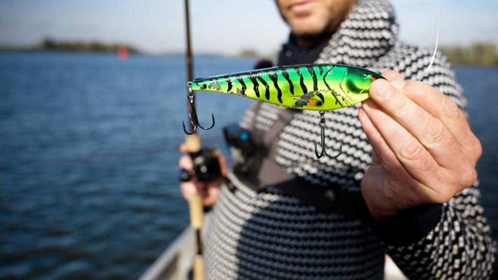 Simon Torenbeek mag SLECHTS 5 keer werpen op een topstek voor snoek ...